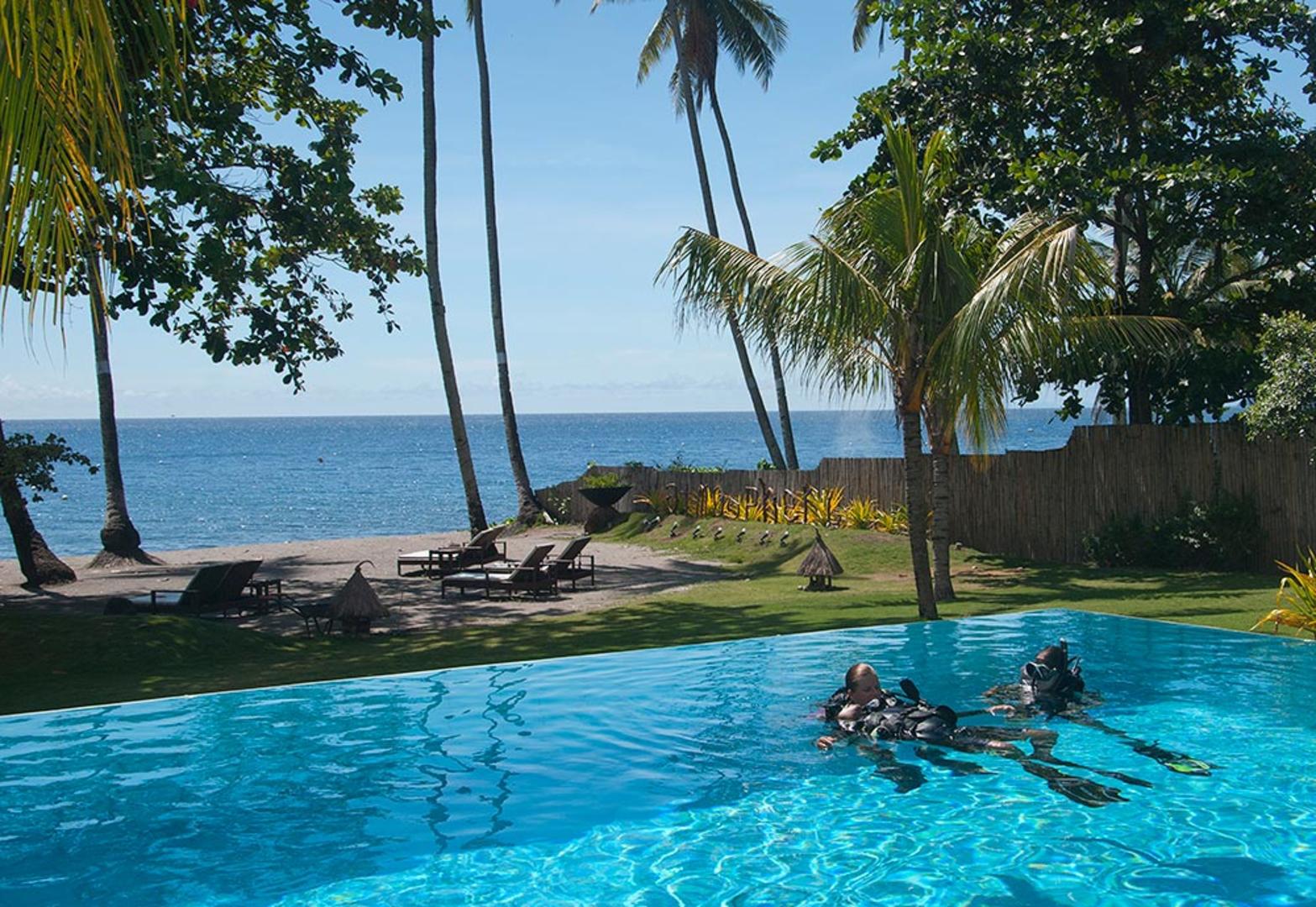 Atmosphere Resorts & Spa - Deep Blue Adventures