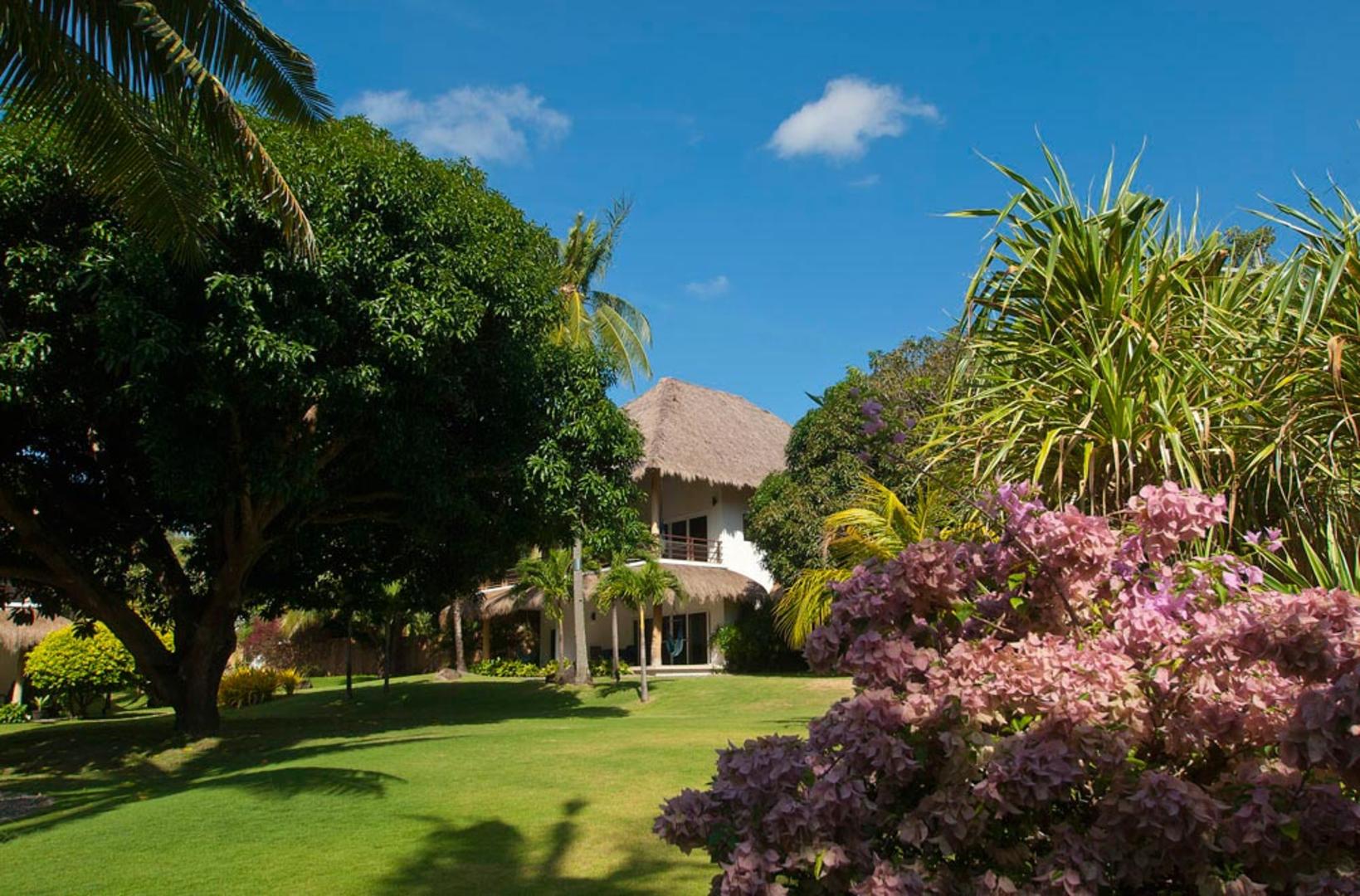 Atmosphere Resorts & Spa - Deep Blue Adventures