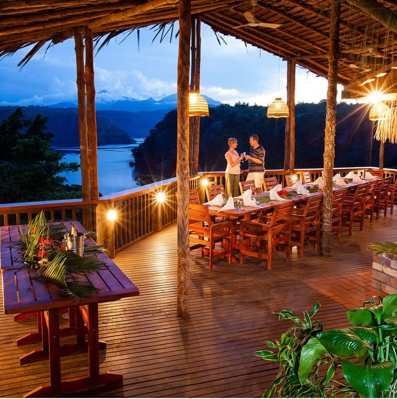 Tufi Resort - Deep Blue Adventures