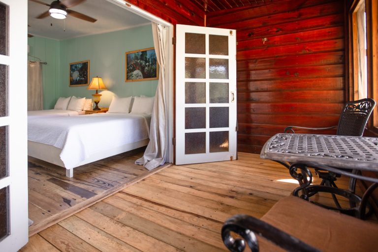 Utila Lodge - Deep Blue Adventures
