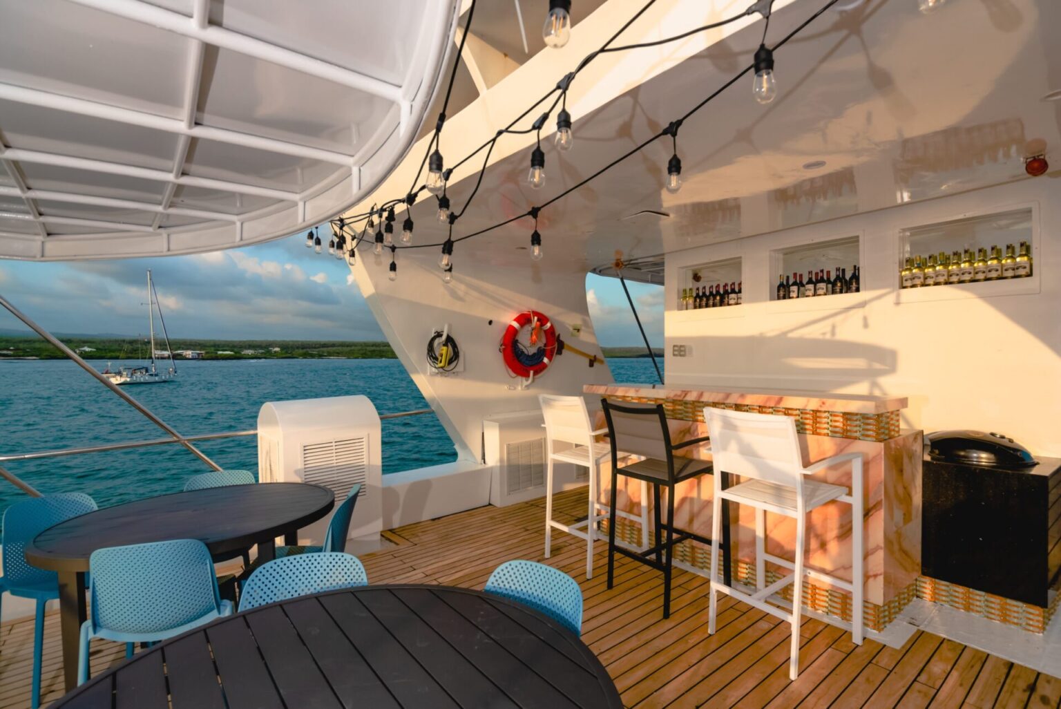 Explorer Ventures Galapagos - $1,500 off! - Deep Blue Adventures