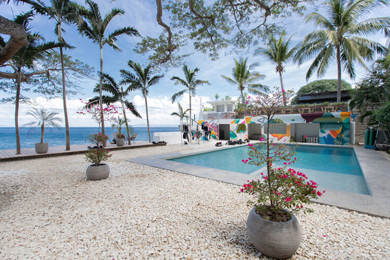 Solitude Acacia Resort Special - Deep Blue Adventures